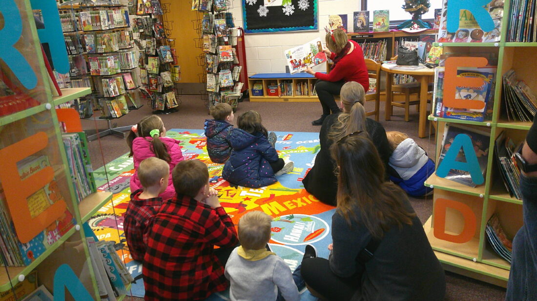 Christmas story hour held at Gladstone Public Library | News, Sports ...